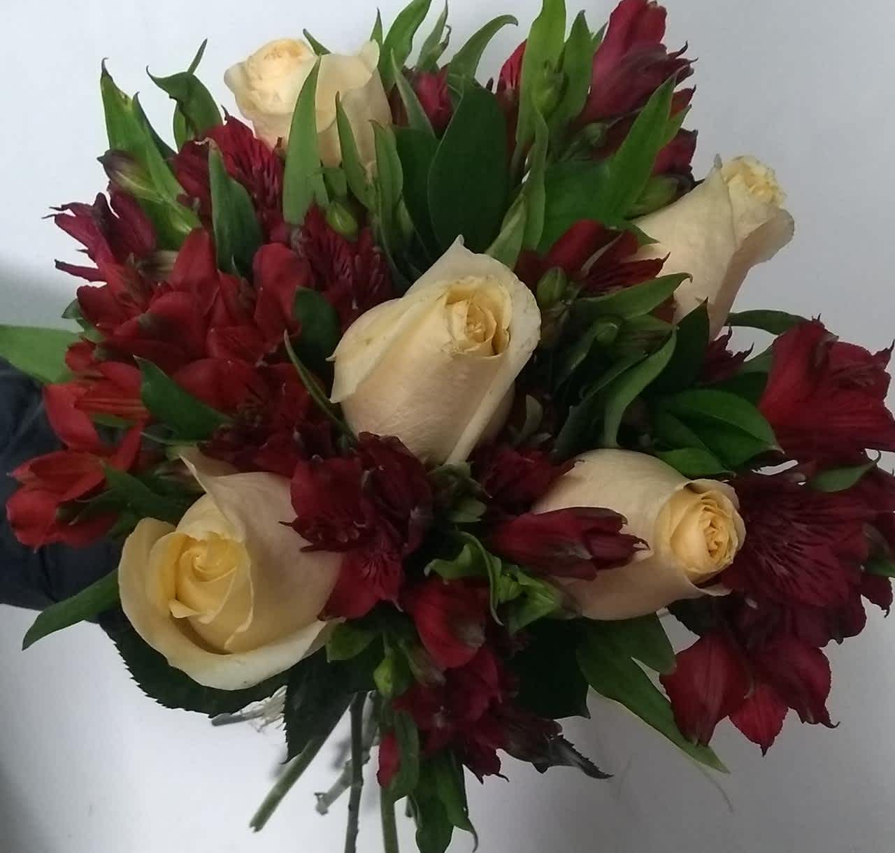 Floricultura Torres: Comprar Flores Online, Buquês e Cestas | Isabela ...