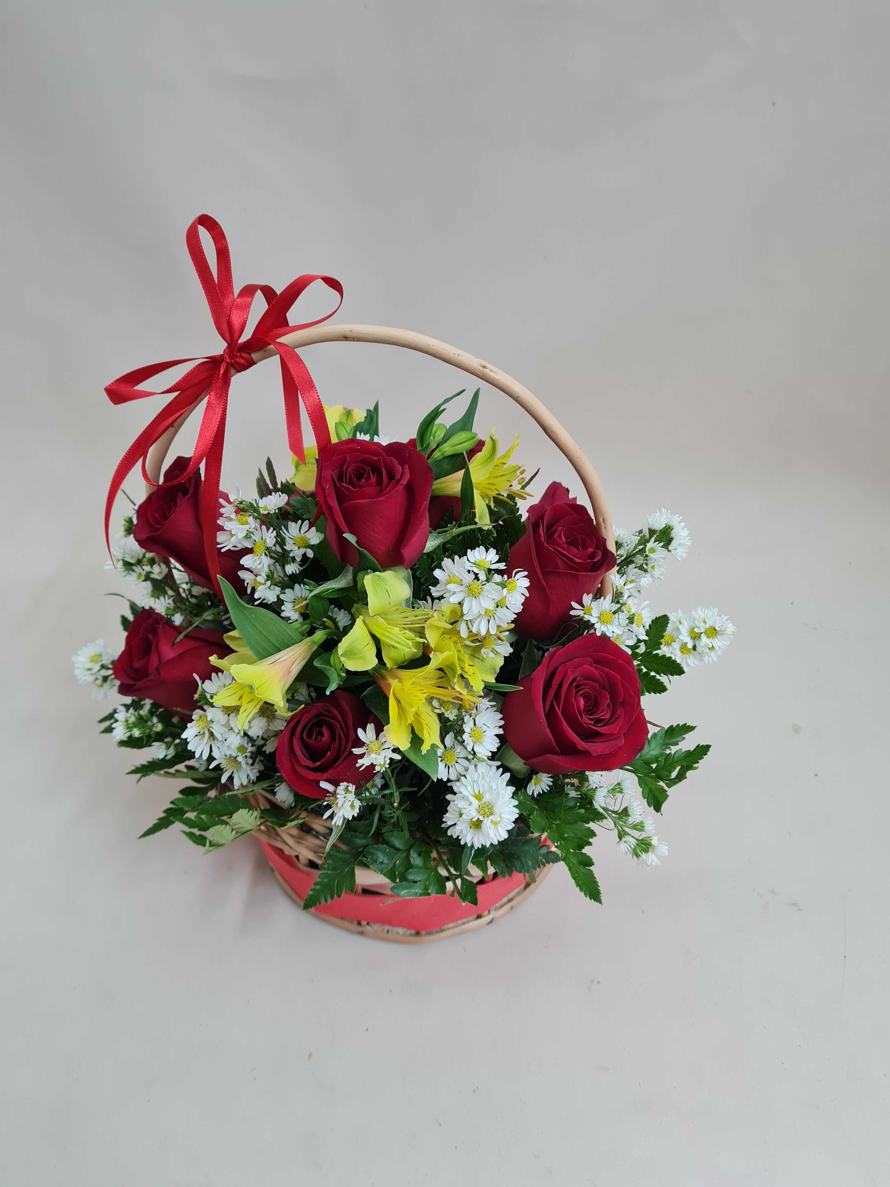 Floricultura Irati: Comprar Flores Online, Buquês e Cestas | Isabela Flores